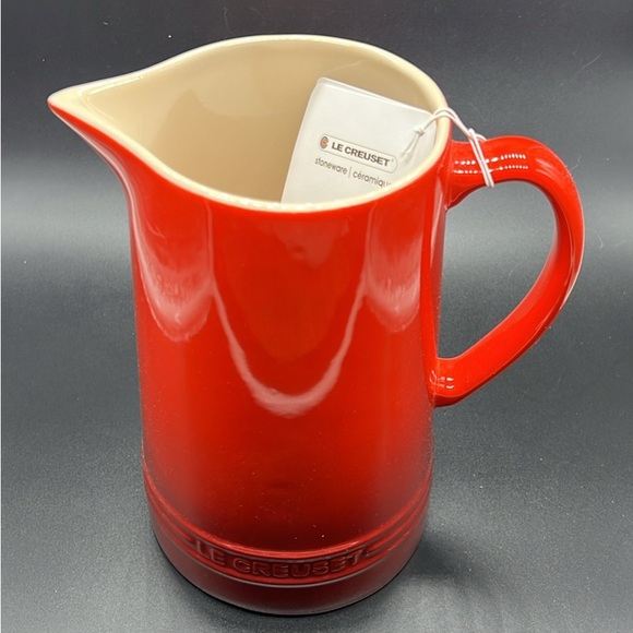 Le Creuset | Kitchen | Le Creuset French Stoneware Signature Pitcher ...